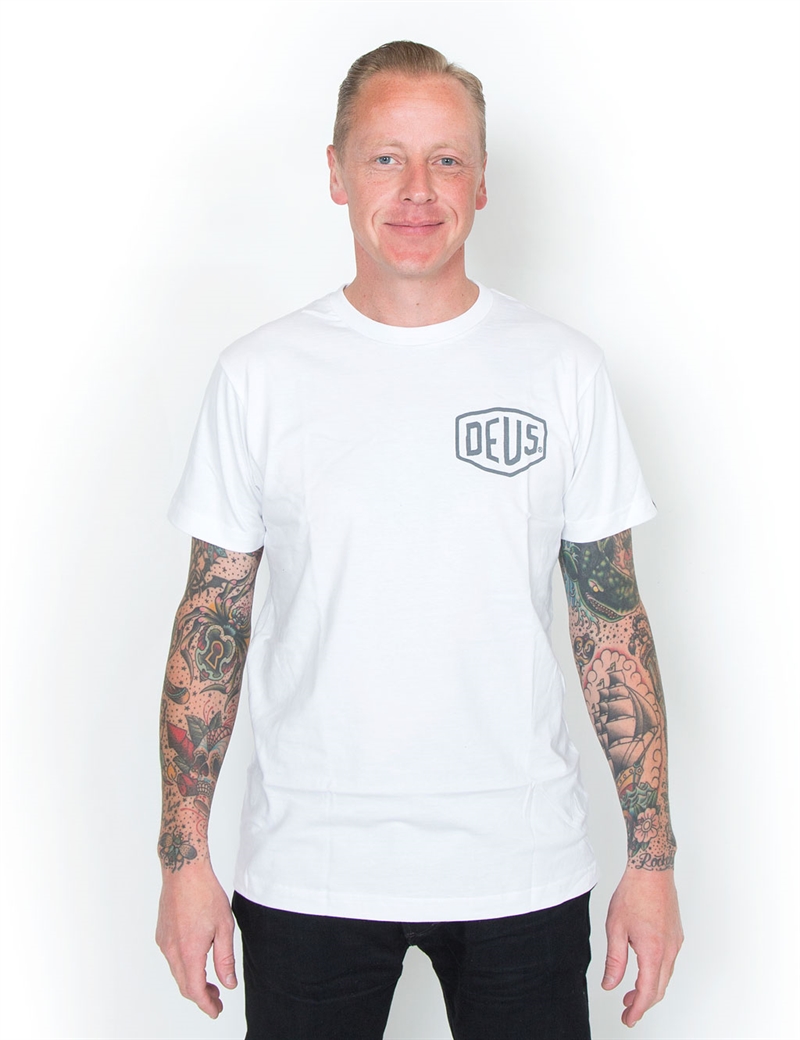 Deus - Venice Address Tee - White | Sverige