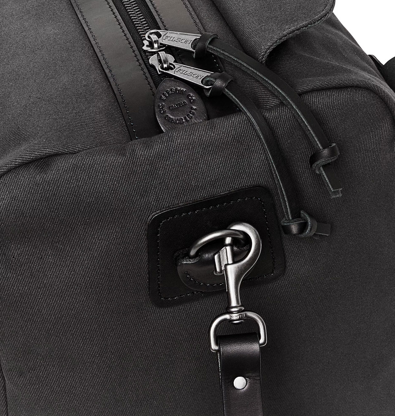Filson - Rugged Twill Medium Duffle - Faded Black | Sverige