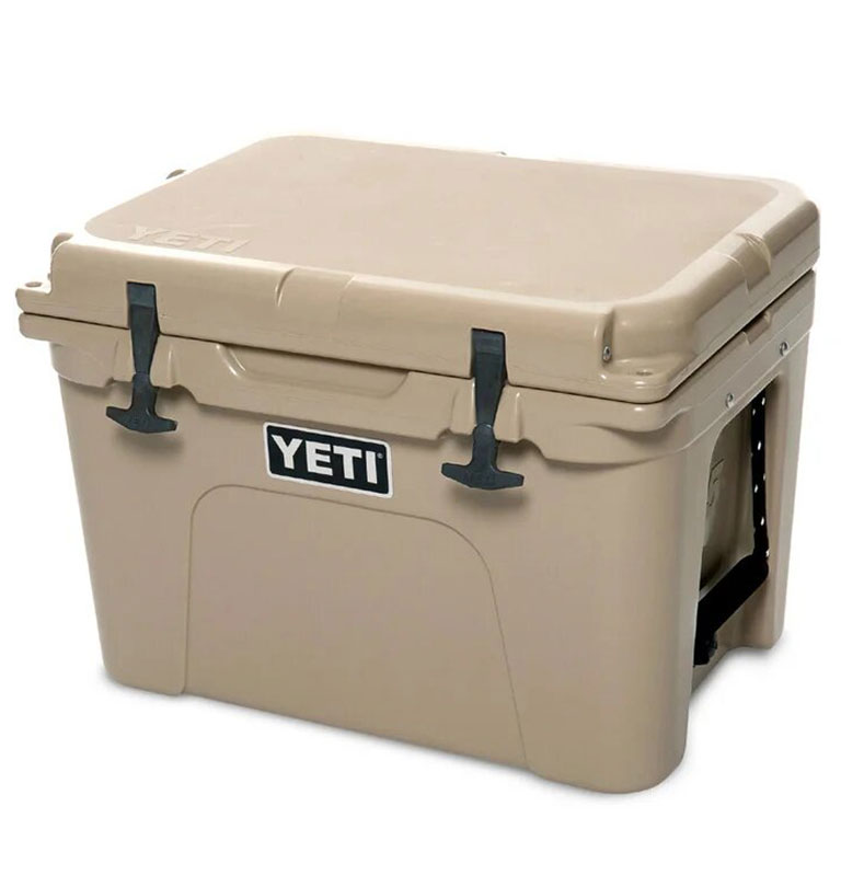 Yeti - Tundra 35 Hard Cooler - Tan